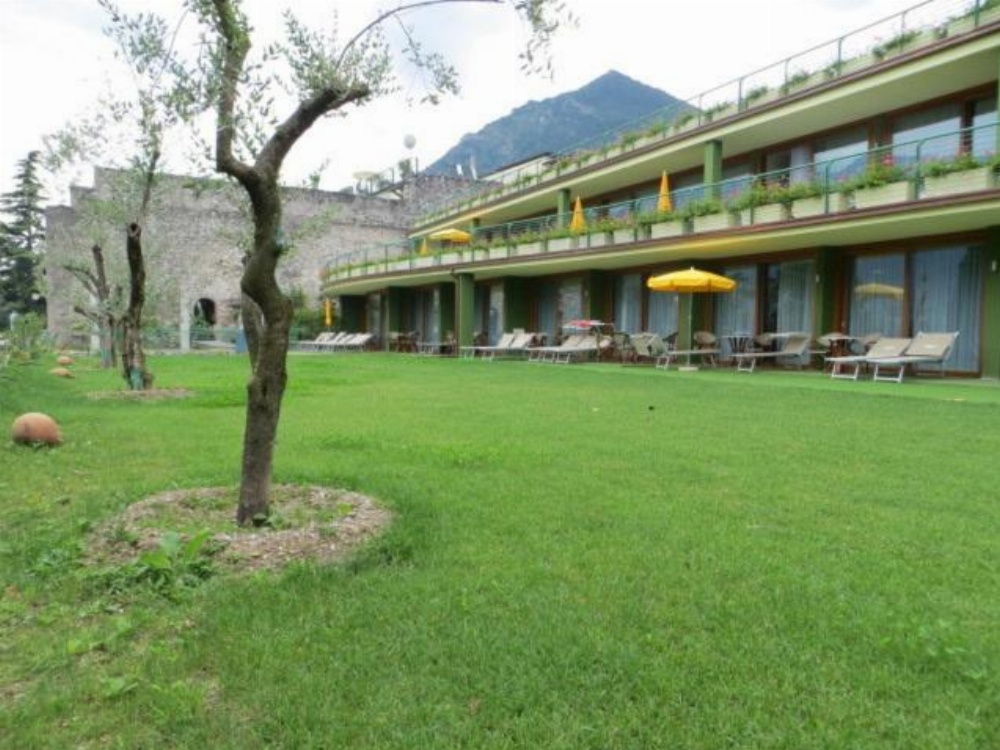 Hotel Alexander, Hotel in Limone Sul Garda - Summer Deals
